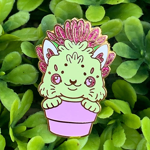 Clover Cat Plant pin – Ash Evans